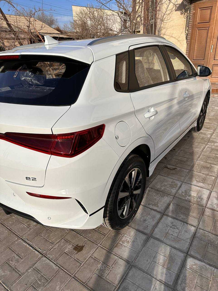 BYD e2 luxury 405 km сотилади