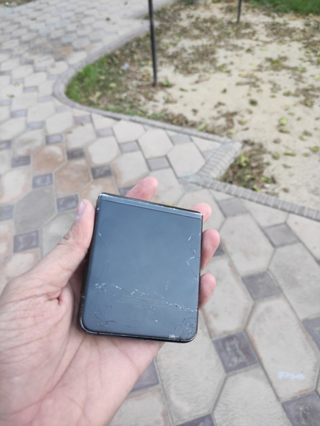 Samsung Z Flip 3. 5G 256/8Gb
