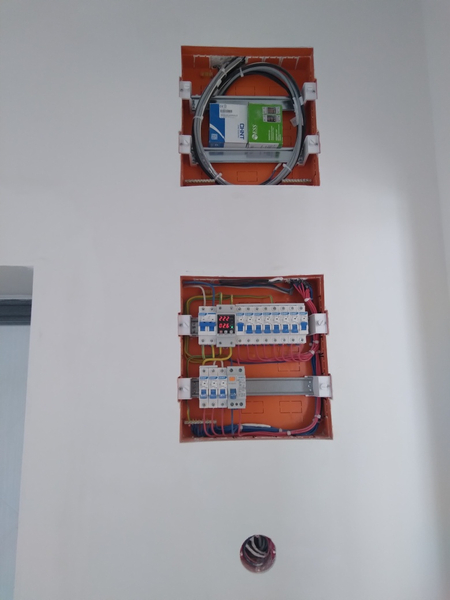 Elektromontaj. Sifatli. Ishonchli.