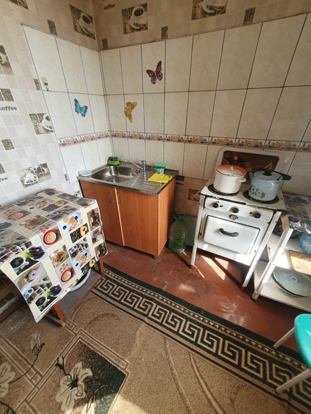 Срочно продам 1 комнатную квартиру 12 40 15