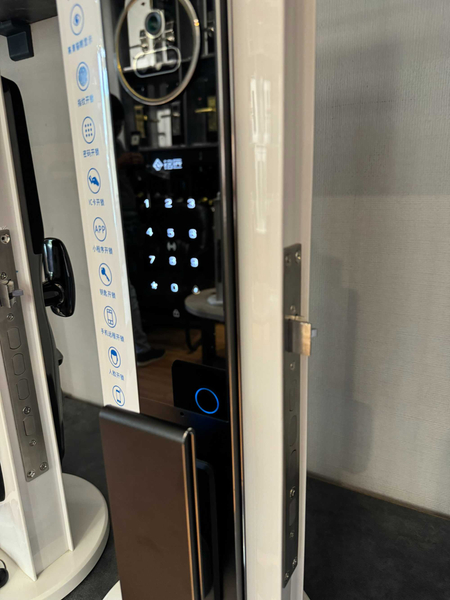 MJ-Z-C2 SMART LOCK Умный замок для квартир. С домофоном