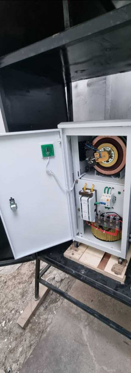 Стабилизатор напряжения Stabik 30 KvA