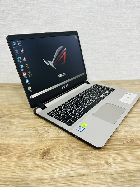 Стильный ASUS 4 Ядерный, Мощный, Игровой ноутбук в как новом состоянии
