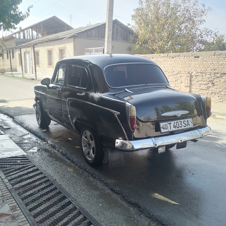 Qora rang 403 madel
