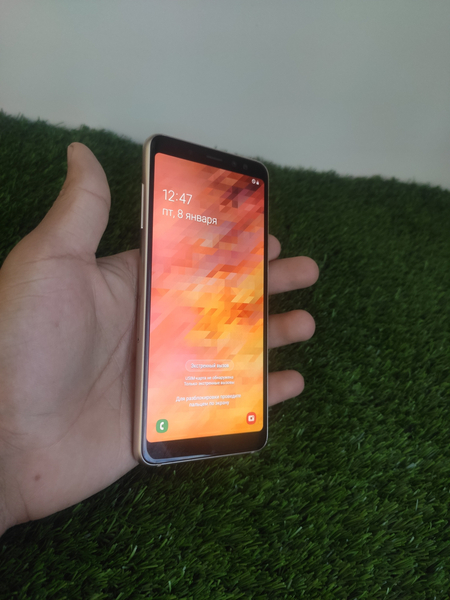 Samsung A8 (2018)