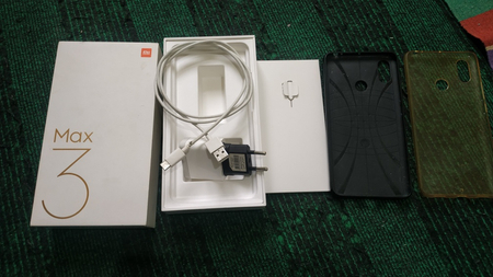 Продам смартфон Xeomi Mi MAX 3