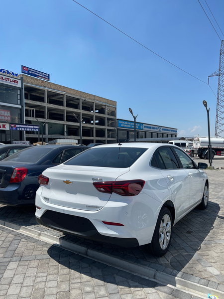 Chevrolet Onix PREMIER 2 AT PLUS