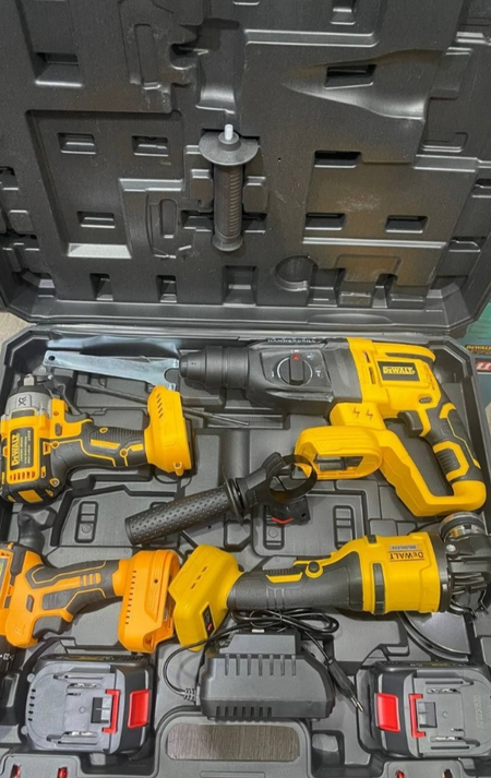 Makita Dewalt 4tasi 1 karobkada mavjud