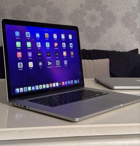 MacBook Pro (Retina, 15-inch, mid 2015)