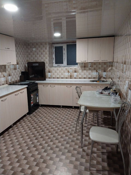 Dacha Chorvoq, Дача Чорвок