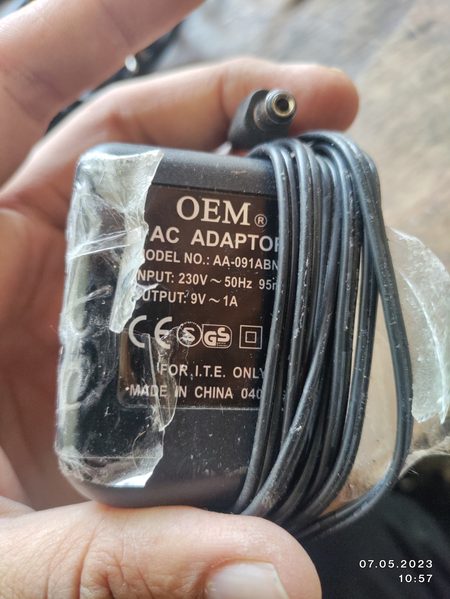 Зарядное устройство и кабеля