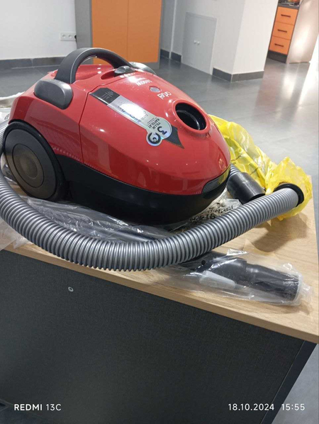 Продается Пылесос Artel Ergomax 1600wt