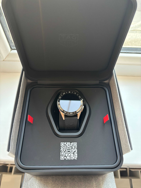 Продам новый TAG Heuer Connected Calibre E4