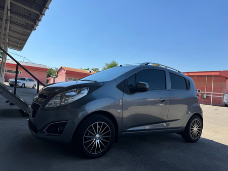 Chevrolet Spark.