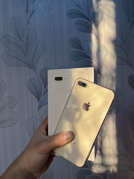 Iphone 8 plus Rosegold