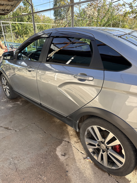 lada vesta cross 1.8 2019