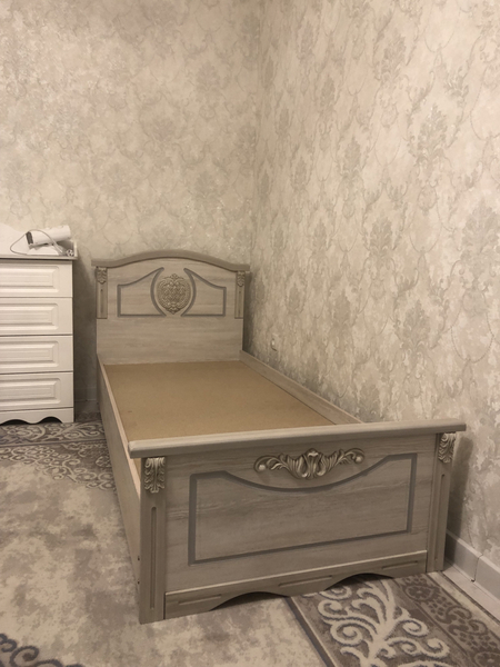 Односпалная кровать