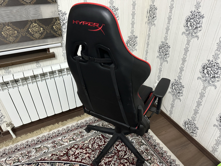 Игровое кресло HyperX Blast Core Black/Red