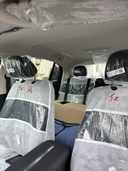 Hongqi EQM-5 500km full komplect