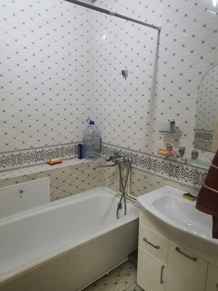 Beltepada novstroyka sotiladi 4 xona