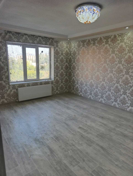 продается 3х комнатная квартира в районе Спитаменшох ориентир Сино