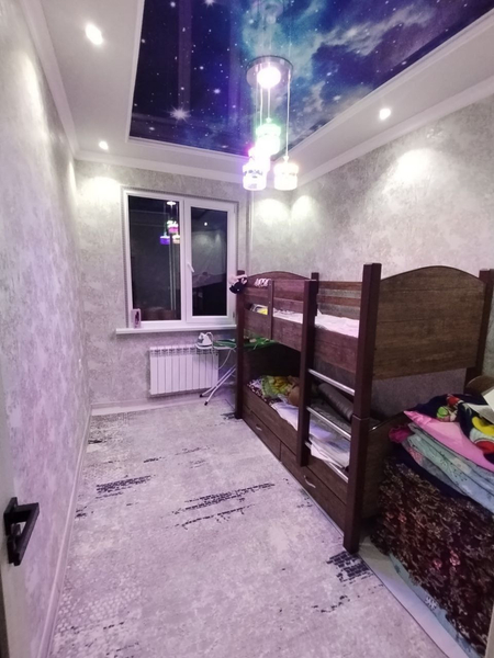 Срочно продаётся квартира\\nЧилонзор-16, \\n   3⁴ / 2 / 4,\\n балкон 1,5 × 6