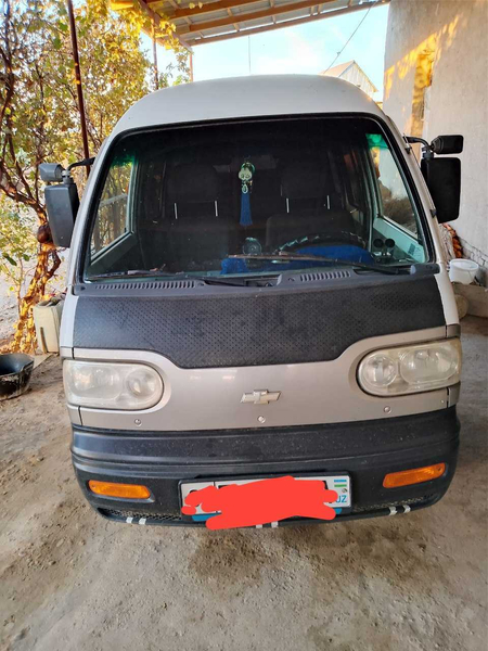 Chevrolet Damas rangi oq
