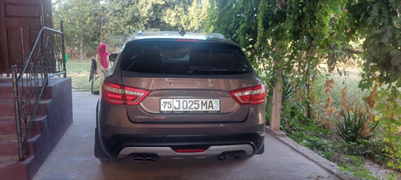 LADA VESTA кроссовер