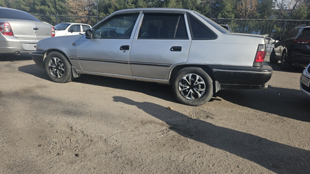 Сурочни сотилади 2003 донс лукс кансанир