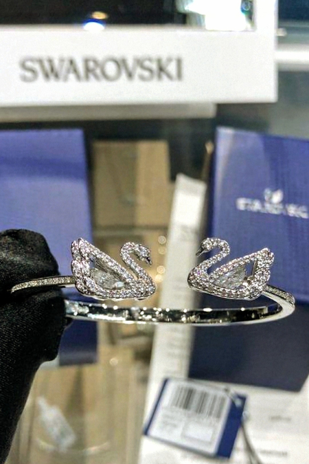 Браслет Swarovski бэнгл