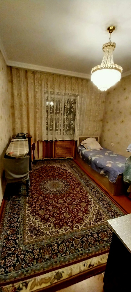 Юнусабад 18 к 3 хона балон 2x 6