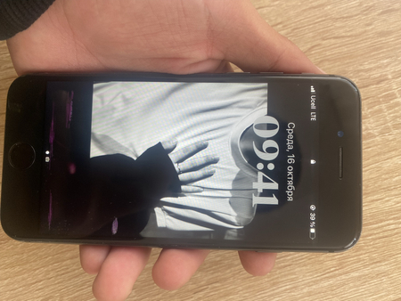 Iphone 8 64gb qora