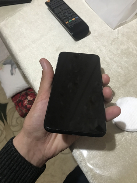 Telefon sotiladi