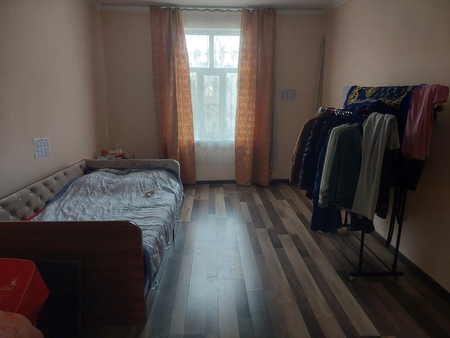 Продаётся дом ( ховли ) в центре Янгиюля, ор-р МТС махалля, новый мост