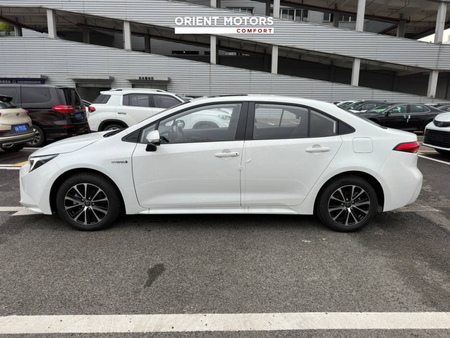 Новый Toyota Levin 1.8 HYBRID