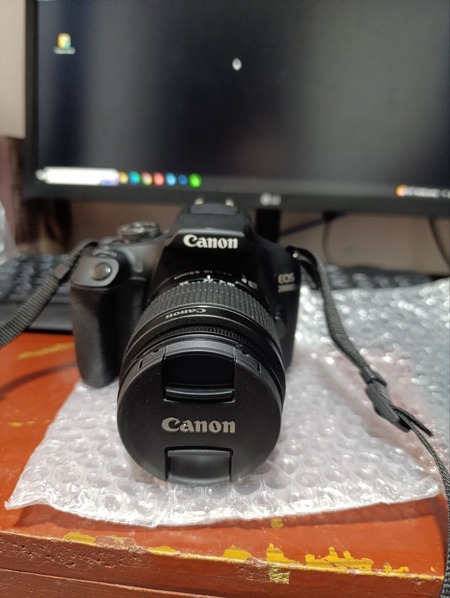 Canon Fotoapparat. Фотоаппарат 2000D