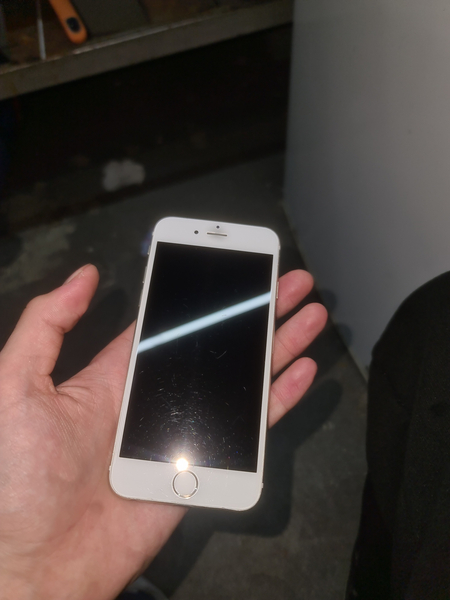 Iphone 6  16 gb sorochna