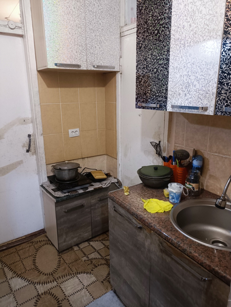 2 х ком Общежитие площадь 40 м2  3/4 Спутник 4 кирпич не торец железна