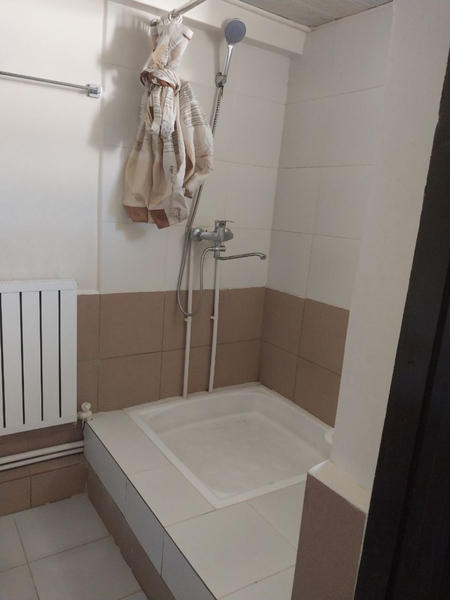 Kvartira ijaraga beriladi faqat qizlaga