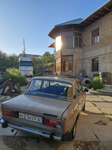 Жигули Ваз 2106.