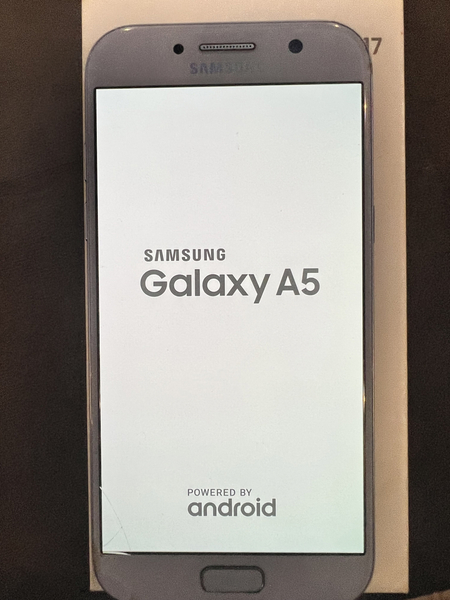 Samsung A5 2017 kumush svet