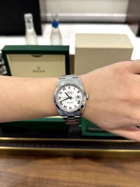 NEW Rolex Datejust 41mm Steel 126300