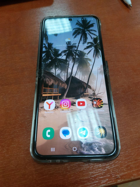 Продаются Samsung galaxy z flip 5 и samsung watch 6 classic