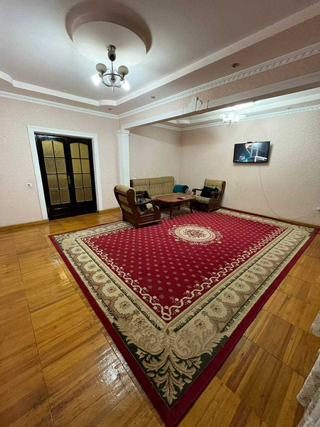 Срочно продам 4(3) комнатную на Карасу-6.Мирзо-Улугбекский район