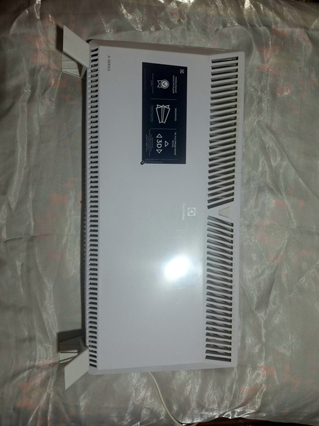 Обогреватель/ELECTROLUX/Швеция .А-2500 электрический конвекционный,/EL