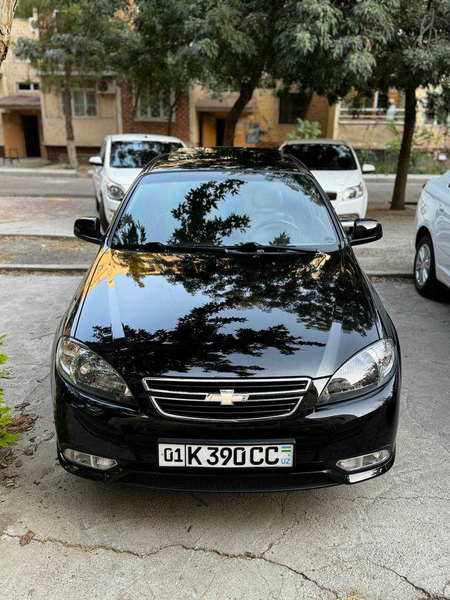 Срочно продается  Chevrolet Gentra 3 позиция с полной комплектацией