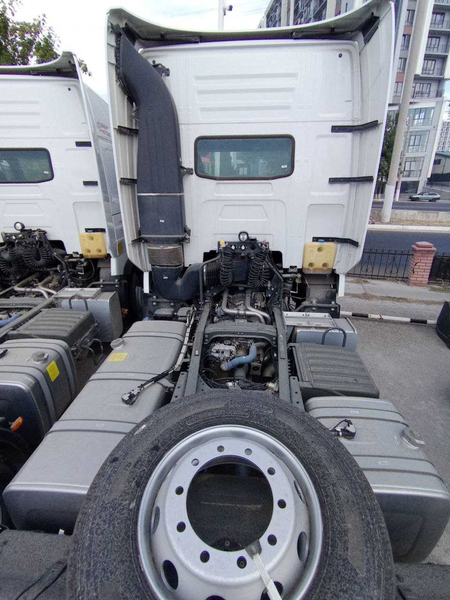 Сотувда мавжуд! Седельный тягач Howo T7H 4x2 480л.с Дизелный