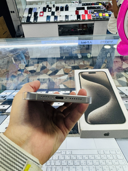 iPhone 15 Pro Max 256 gb natural