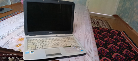 Acer Noutbuk  Sotiladi