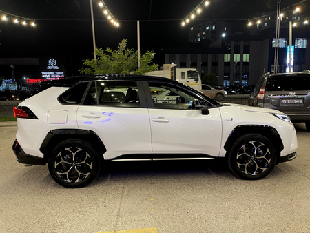 Toyota wildlander  4x4 awd  2023